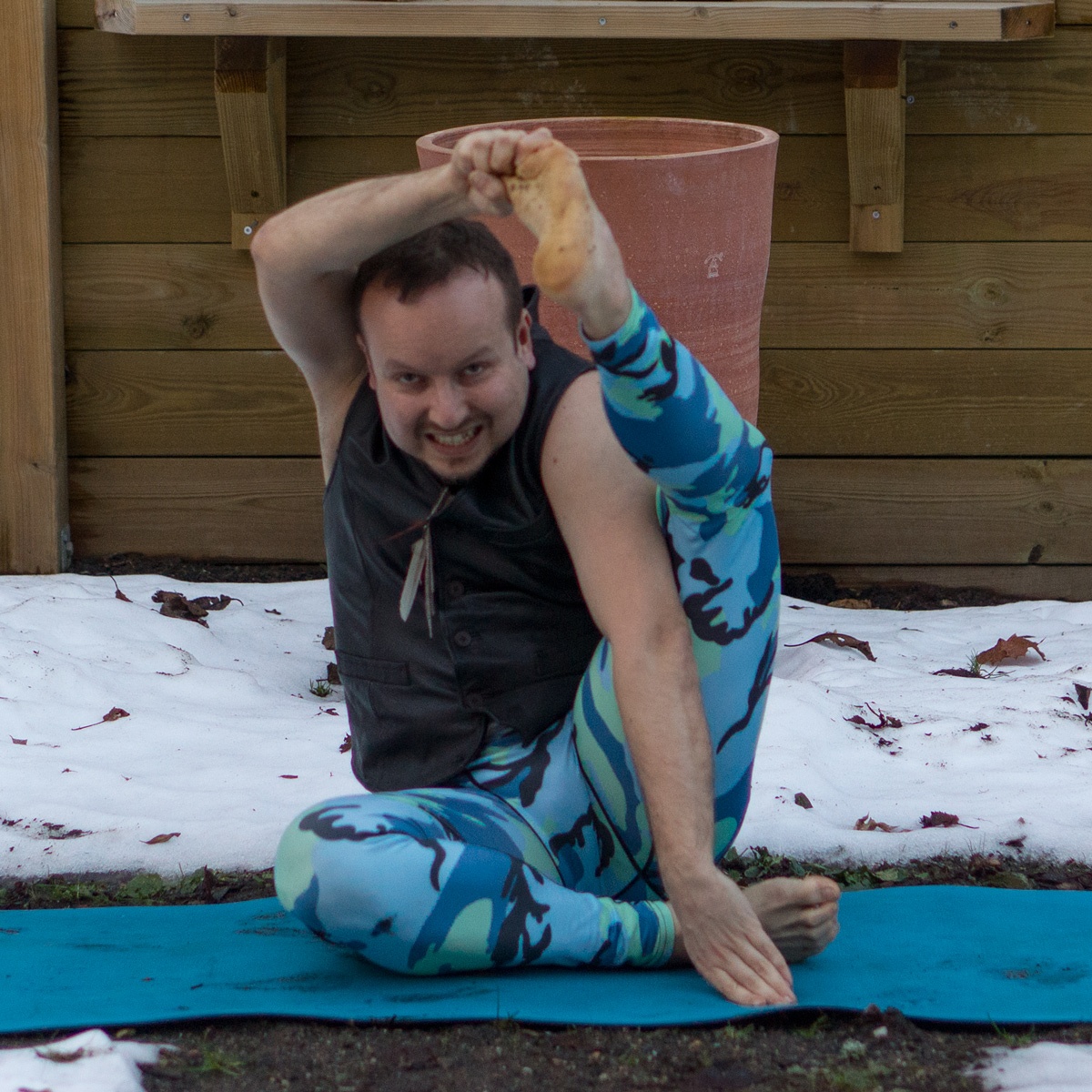 Sundial pose - Asana