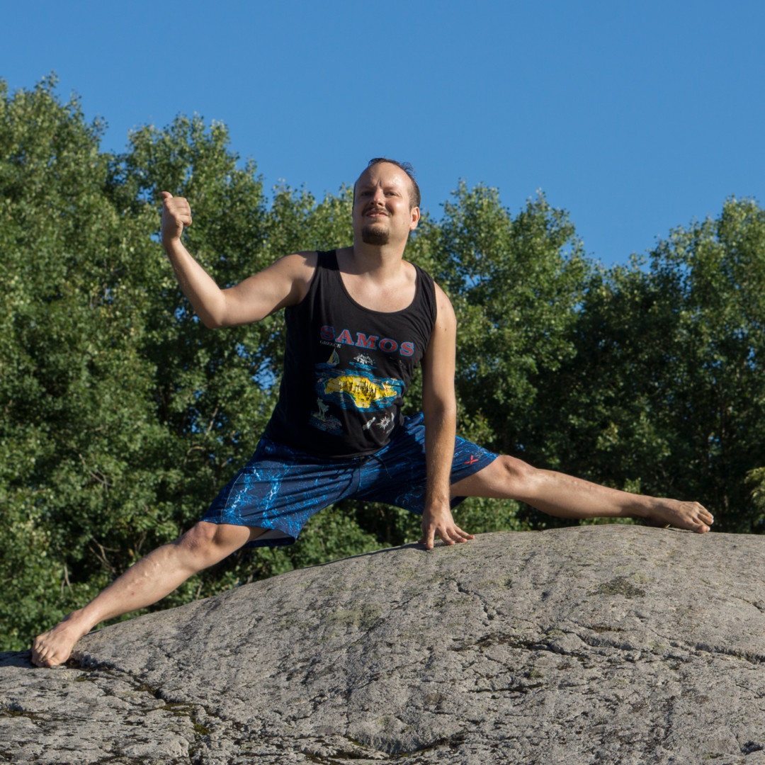 Straddle split - Asana