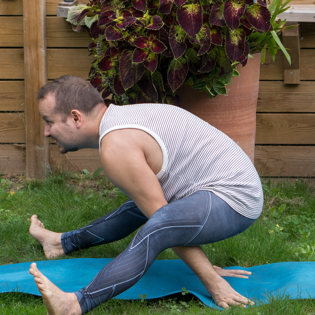 Tortoise pose - Asana